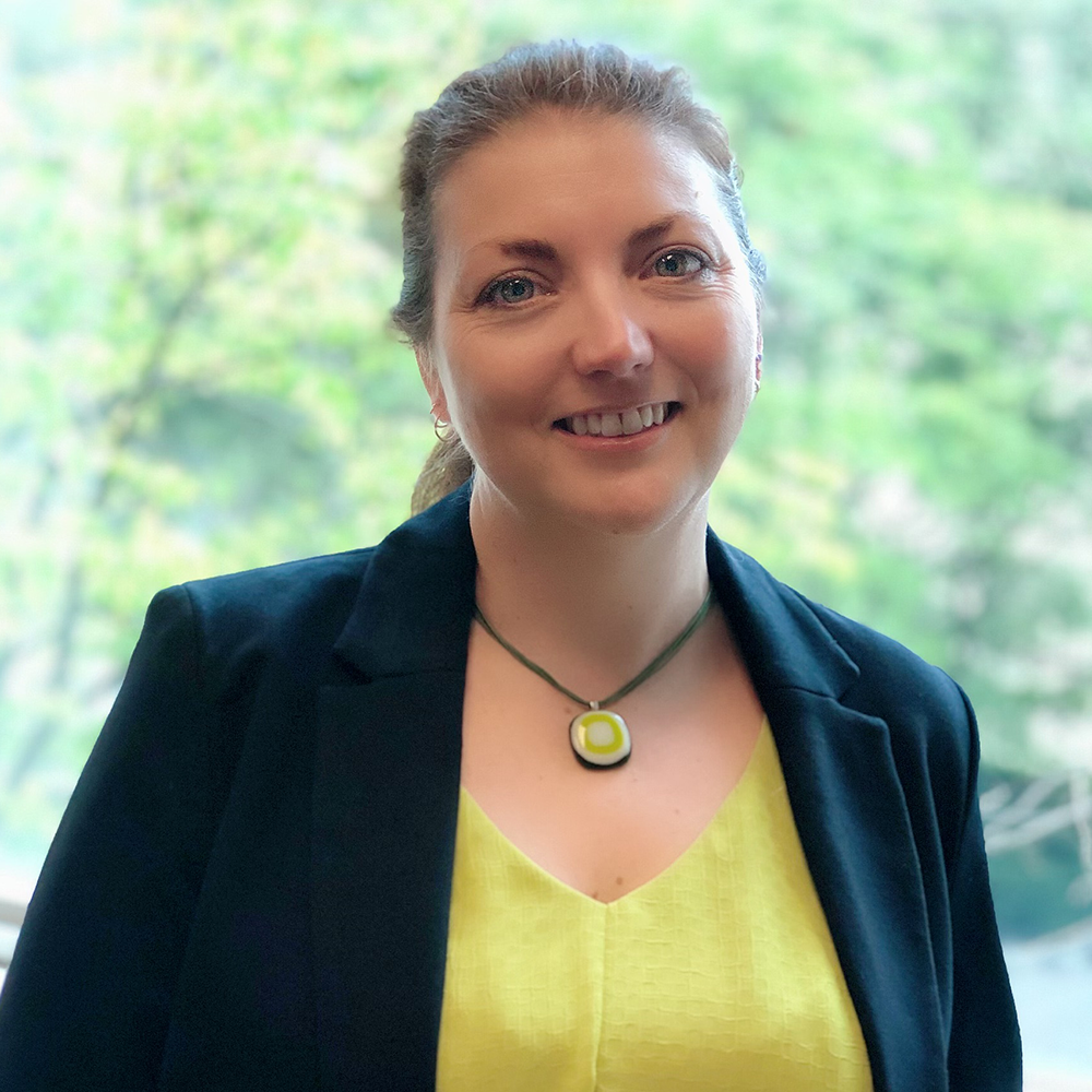 Siân Jones | Asia Pacific Foundation of Canada